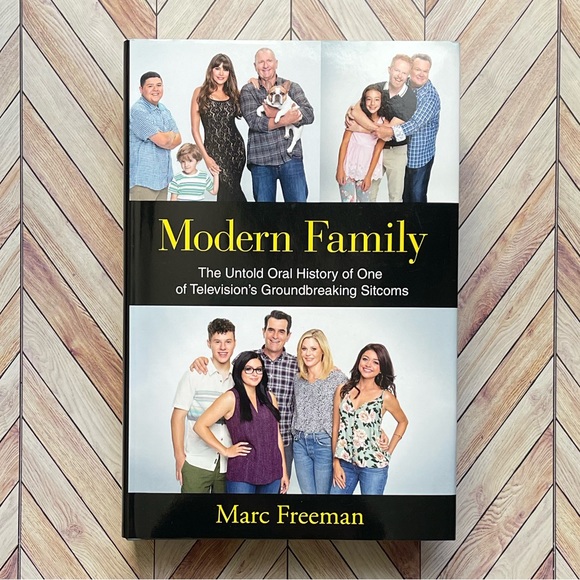 Accents | New Hardcover Book Modern Family Tv Sitcom History Marc ...